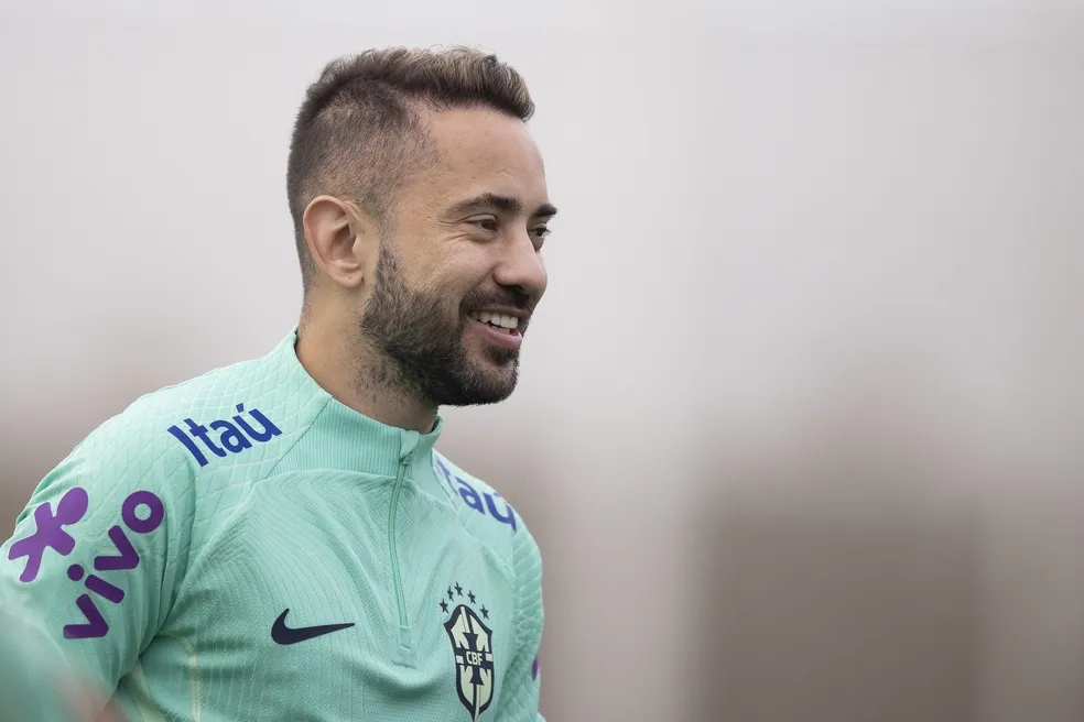 Aconteceu de verdade: Alexandre Mattos já contratou Everton Ribeiro - Central do Bahia