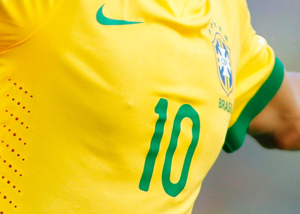 Camisa 10 da Seleção Brasileira surpreende o mundo e anuncia noivado ...